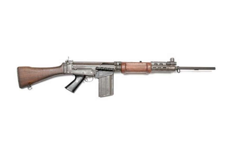 FN FAL | ShootingRangePrague.com